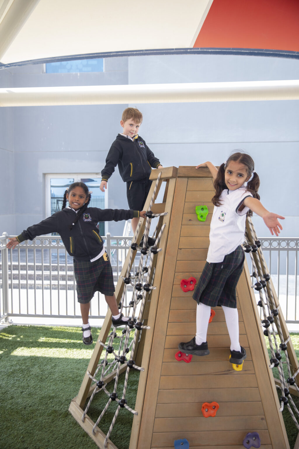 Newton International Academy – Smash – Newton Schools